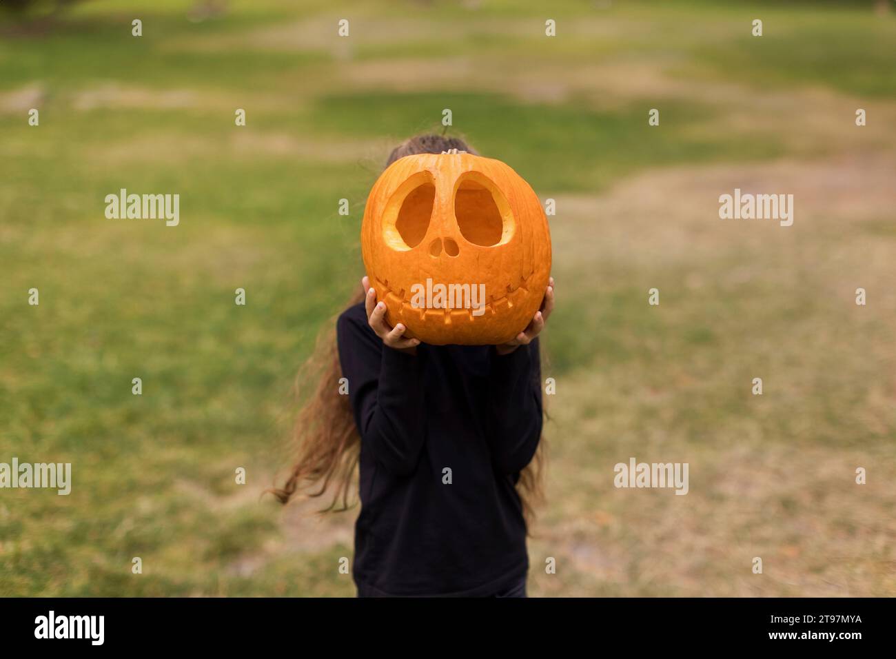 Carved image of black girl hi-res stock photography and images - Alamy