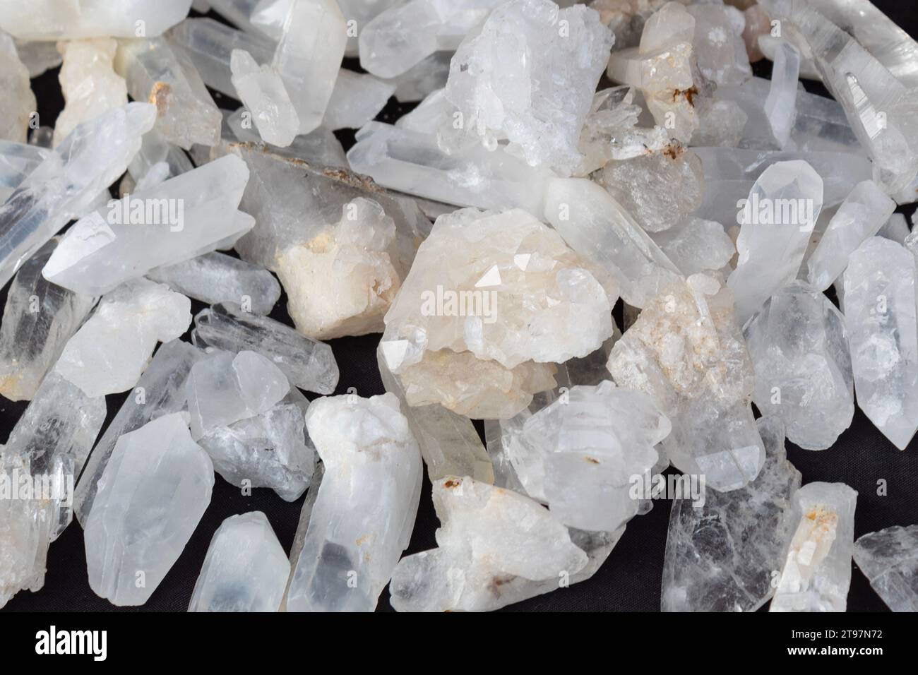 macro photography of a beautiful white quartz stone with balck ...