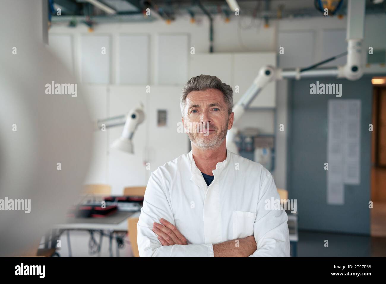 Male scientist standing and smiling hi-res stock photography and images ...