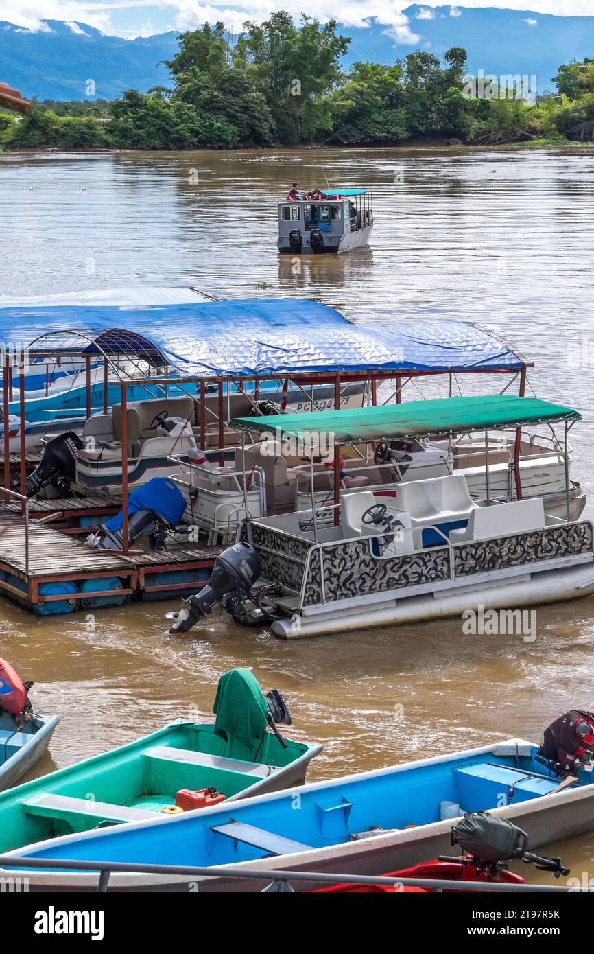 Jetty on the Sierpe River in the Puntarenas region of Costa Rica Stock ...