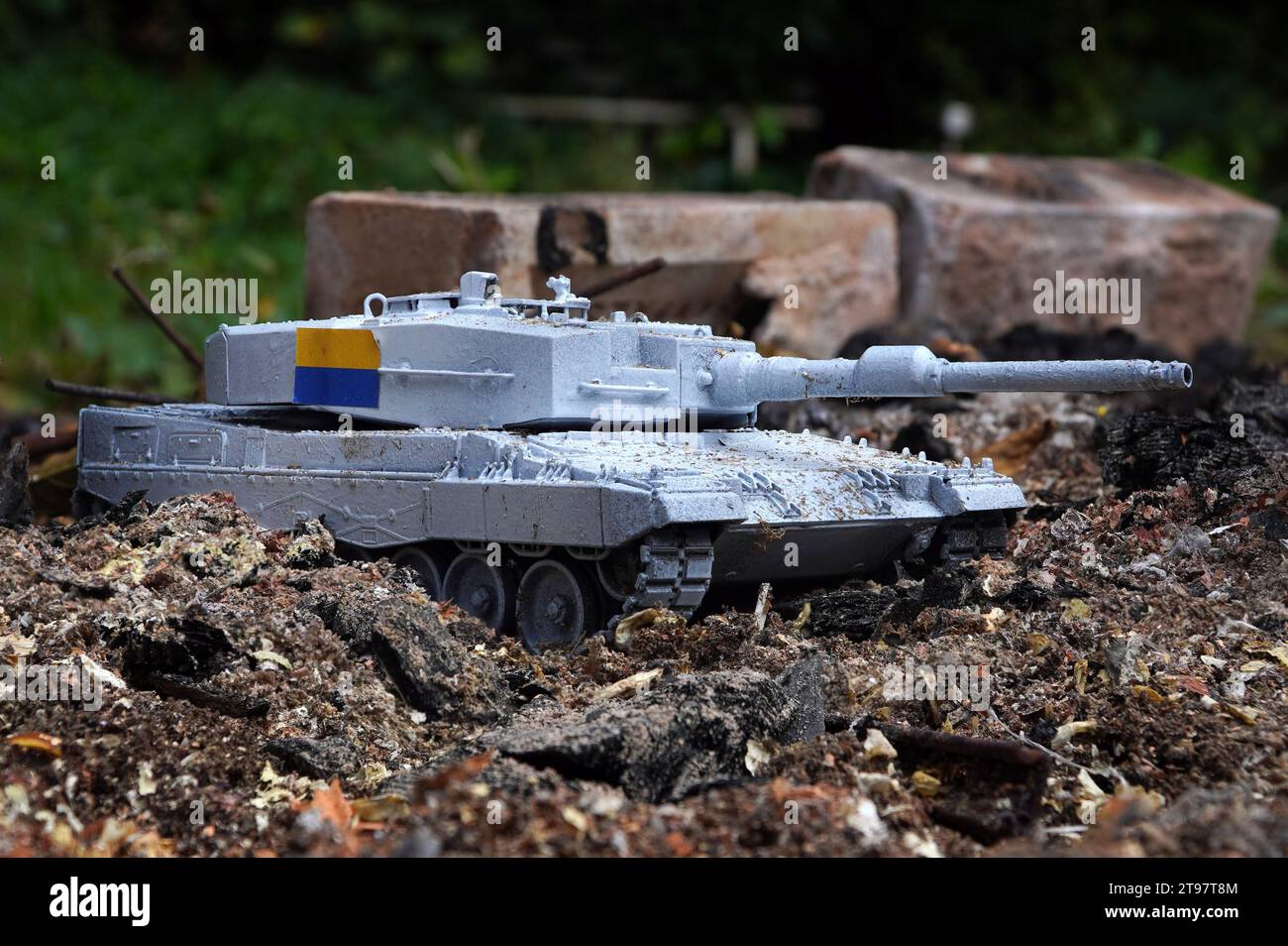 German Leopard 2 tank model in a diorama Stock Photo - Alamy