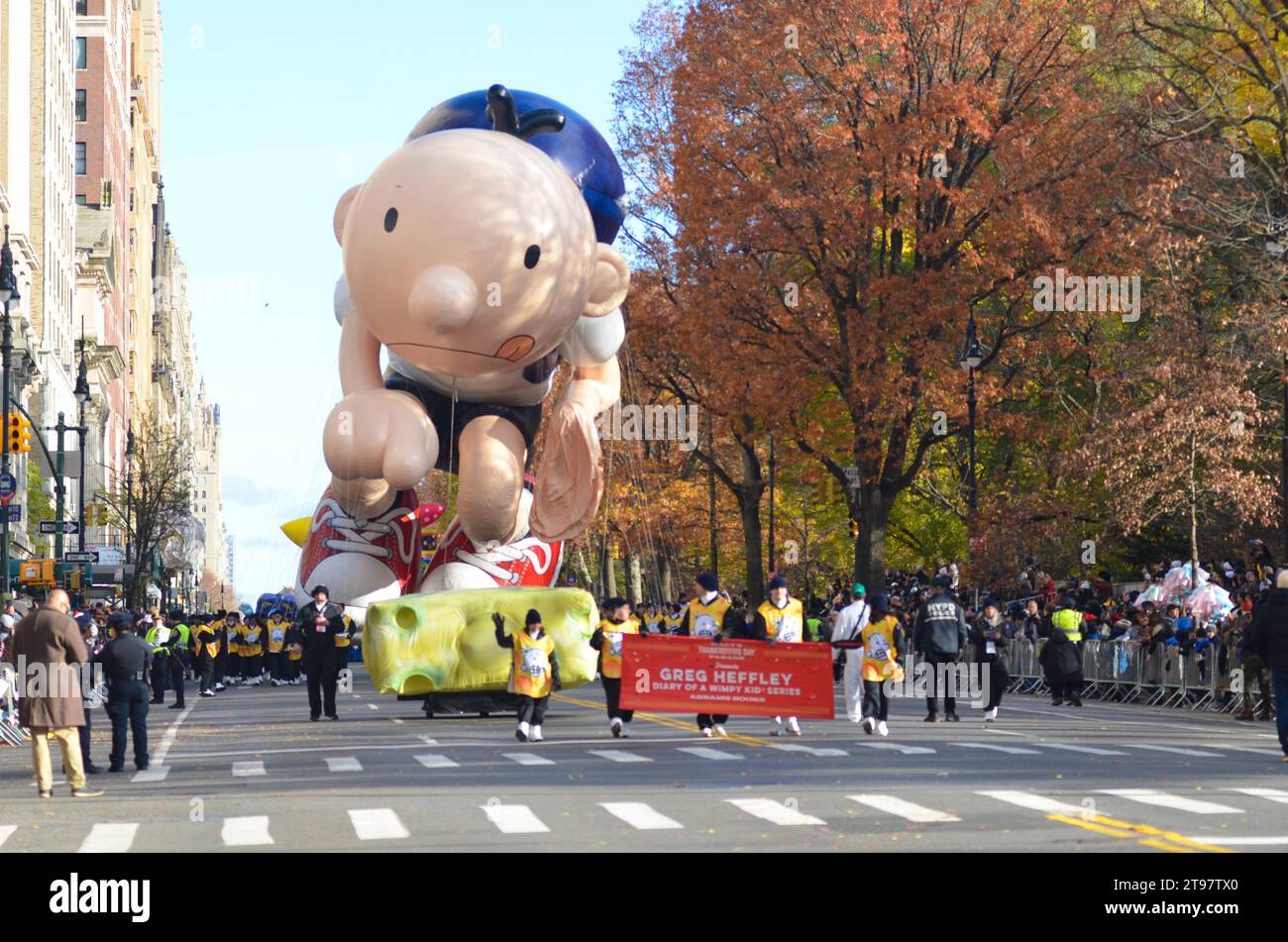 Greg heffley cartoon hi-res stock photography and images - Alamy