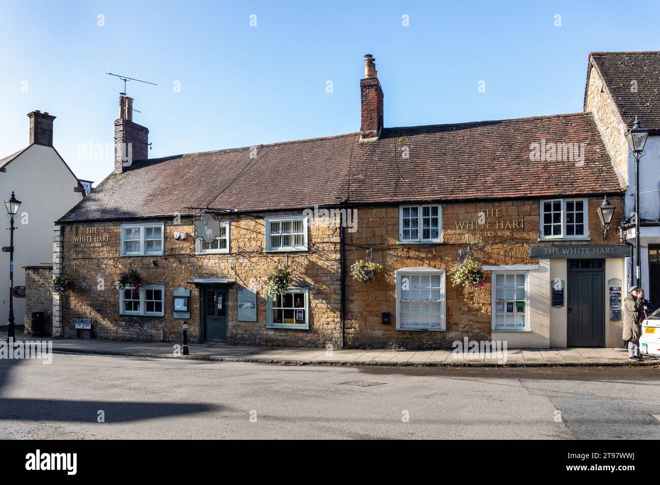 The White Hart public house and restaurant in the market town of ...