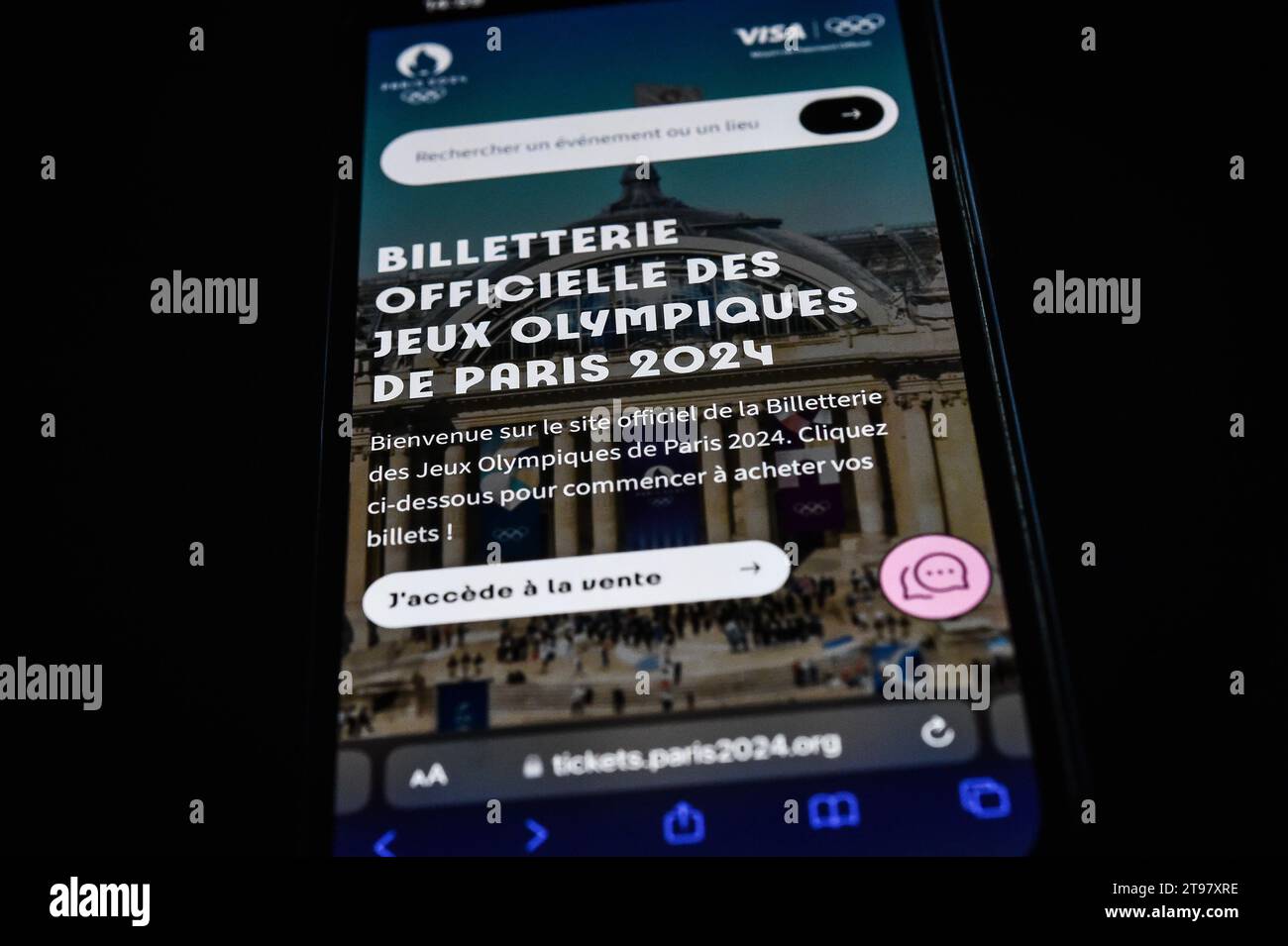 This picture shows a person going to the official website of the Paris ...