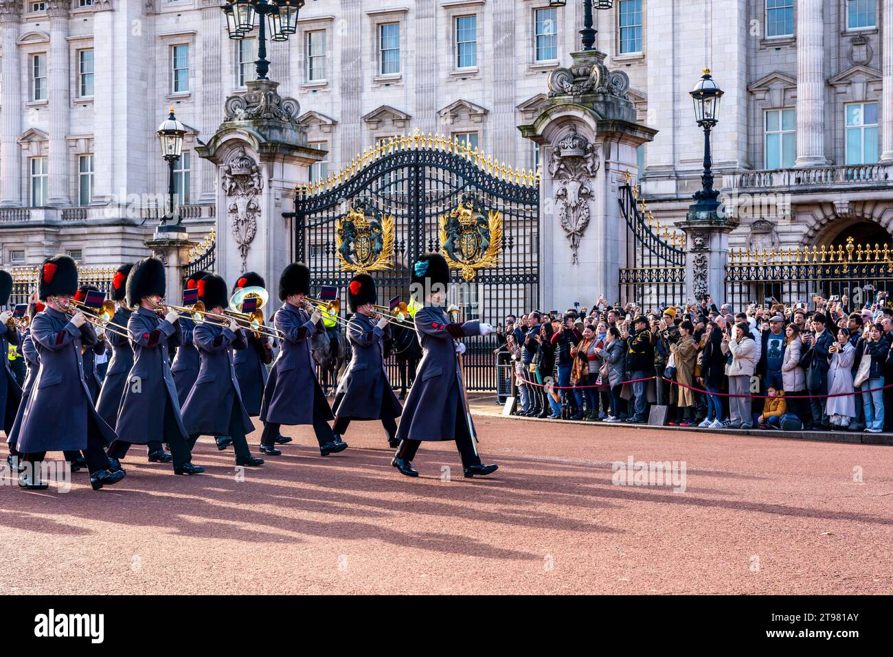 Coldstream guards band hi-res stock photography and images - Alamy