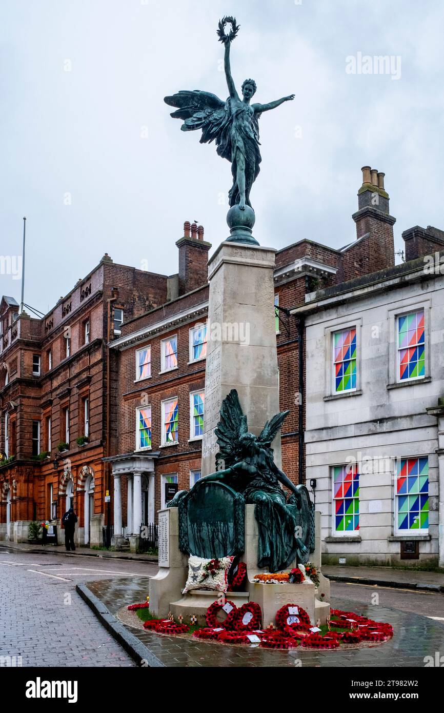 The Town War Memorial (Photographed after Remembrance Sunday) Lewes ...