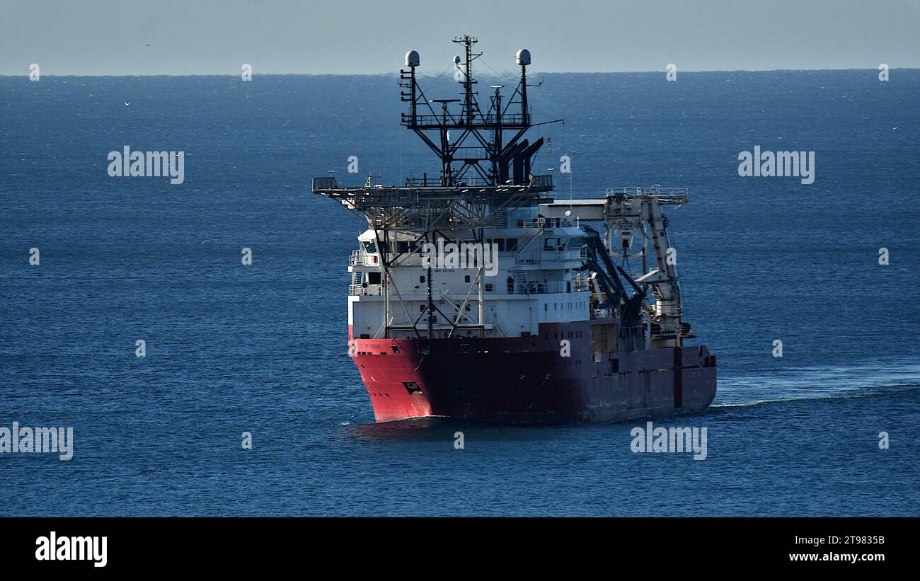 The cable layer CS Recorder vessel arrives at the French Mediterranean ...