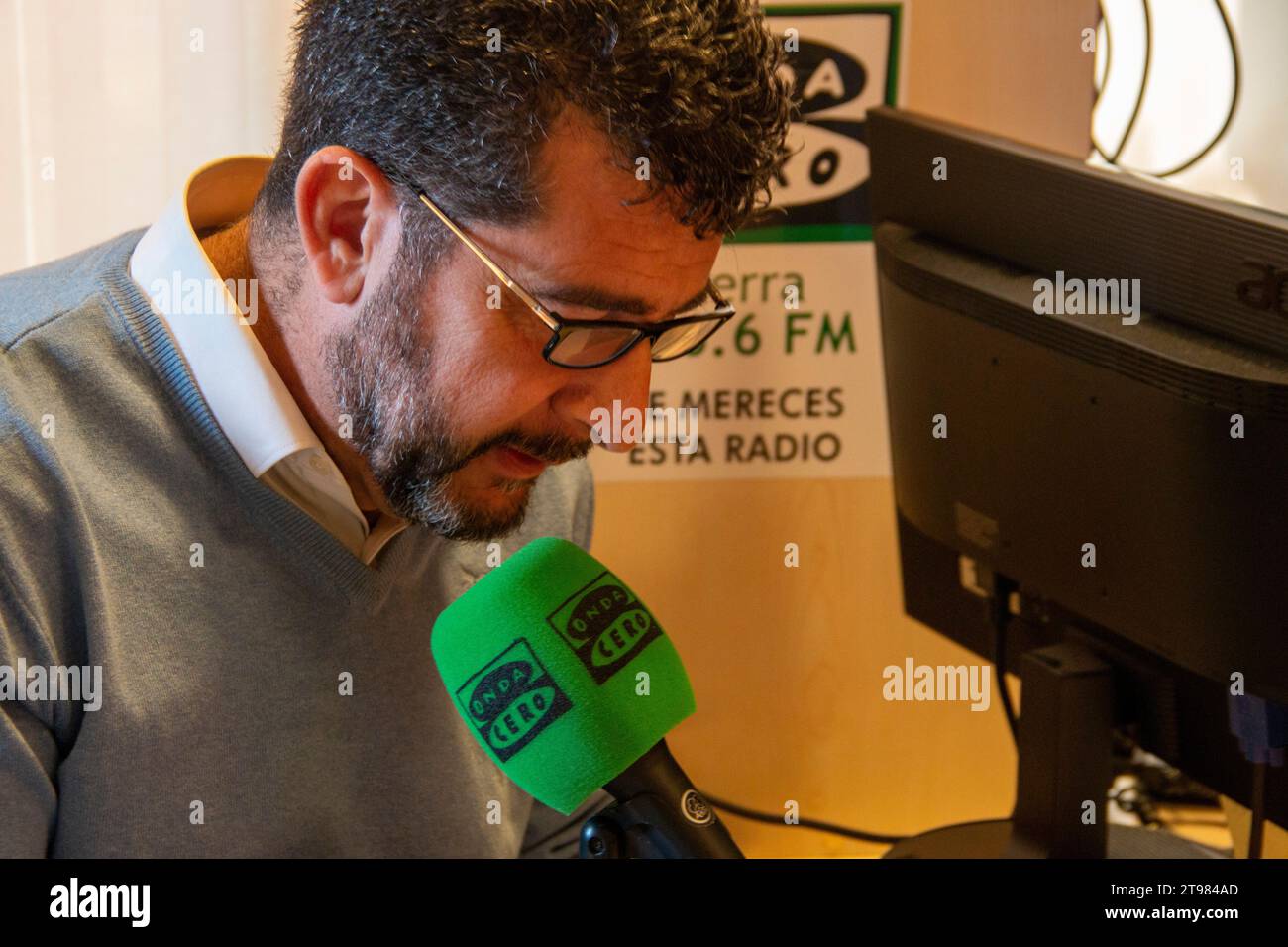 Talk radio presenters hi-res stock photography and images - Alamy