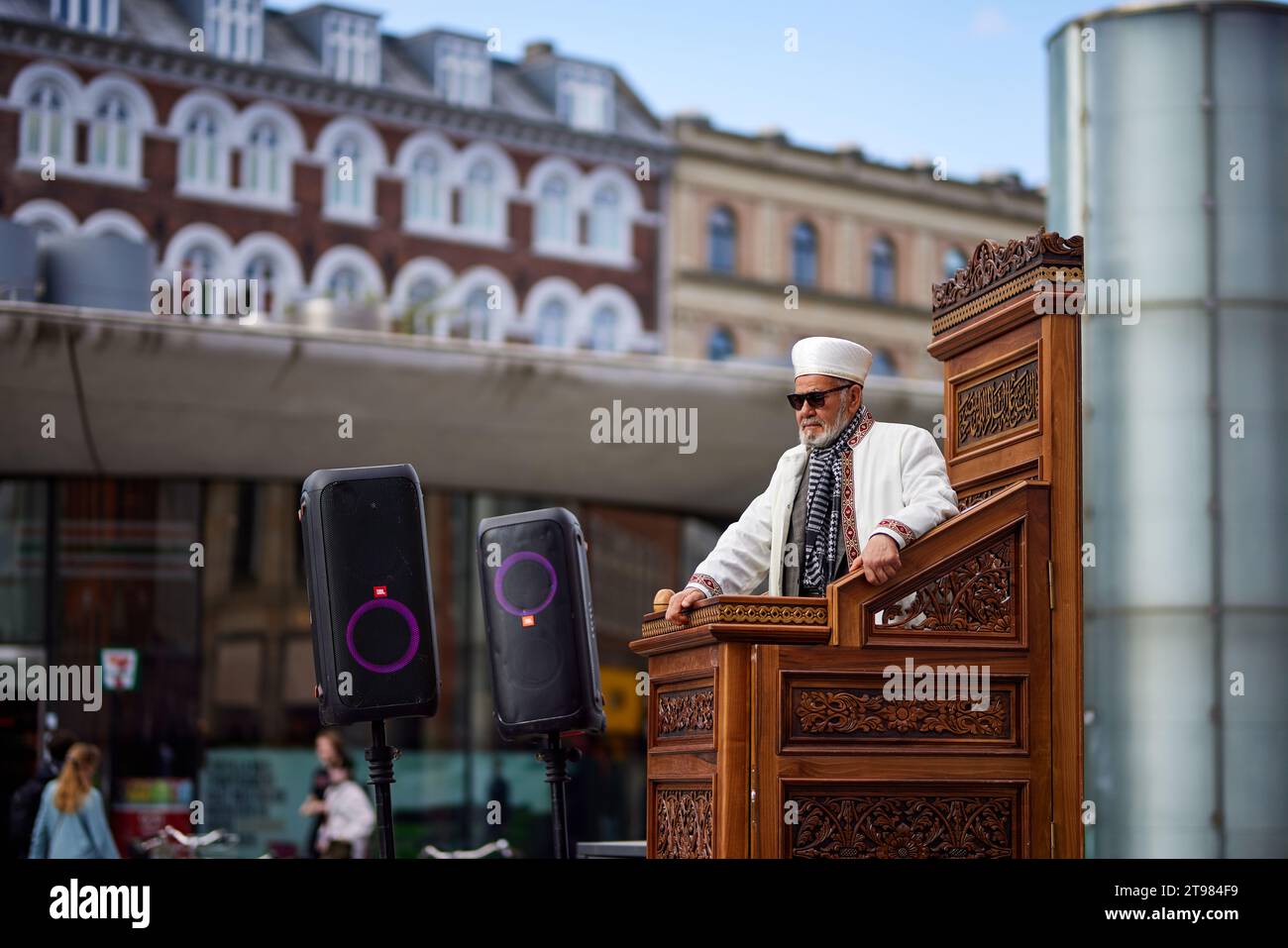 Islamic preacher at Nørreport, Copenhagen, Denmark Stock Photo - Alamy