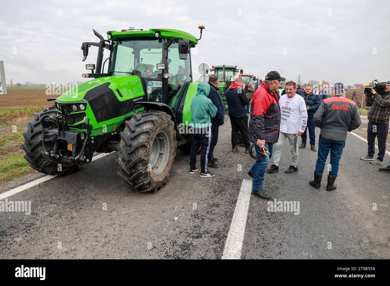 African farmers with tractors hi-res stock photography and images - Alamy