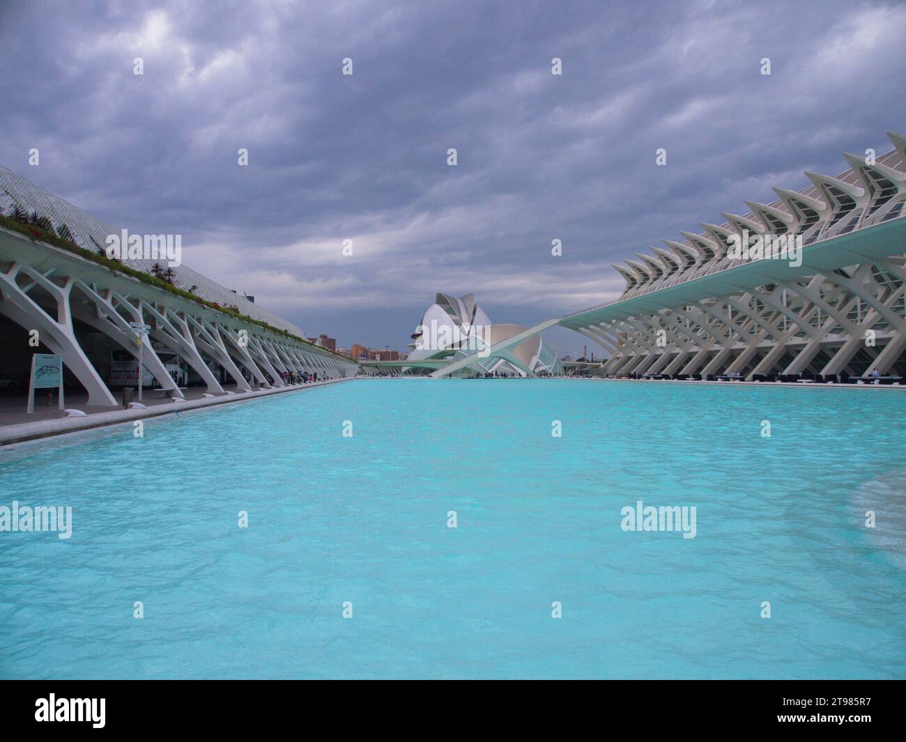 Buildings in the City of Arts and Sciences of Valencia. Edificios en la ...