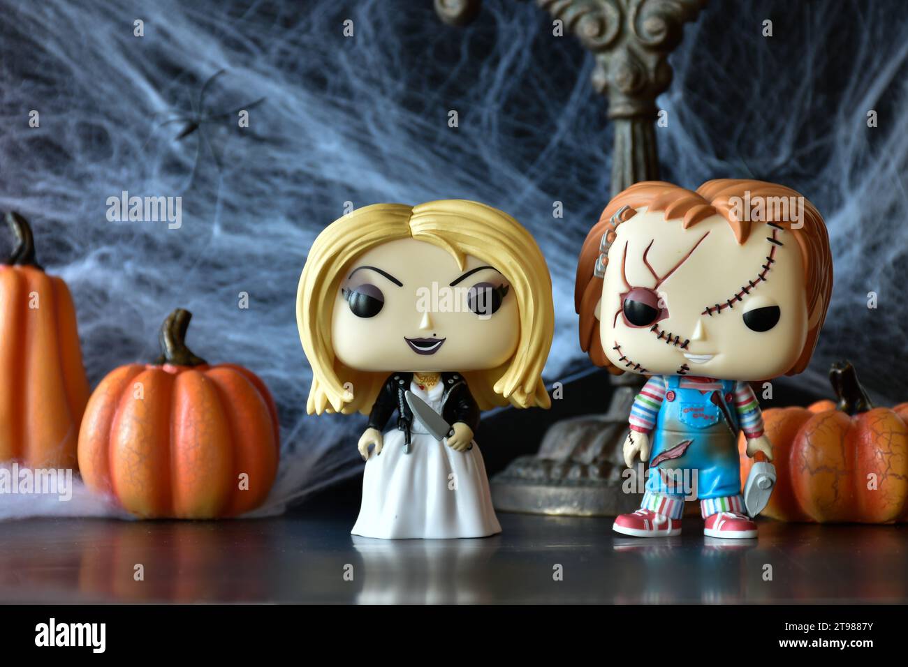 Bride of chucky movie hi-res stock photography and images - Alamy