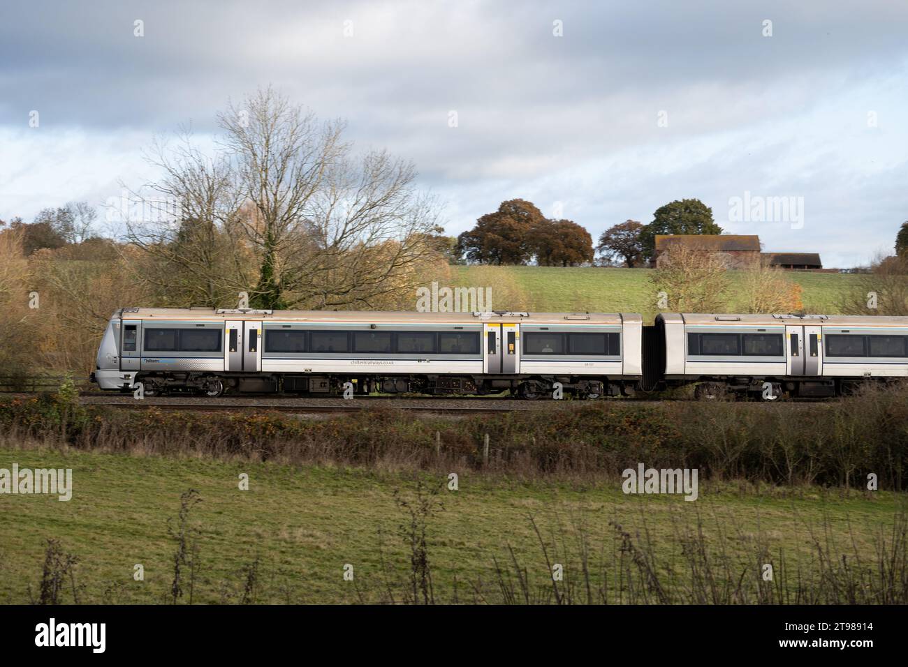 Diesel train passenger service hi-res stock photography and images - Alamy