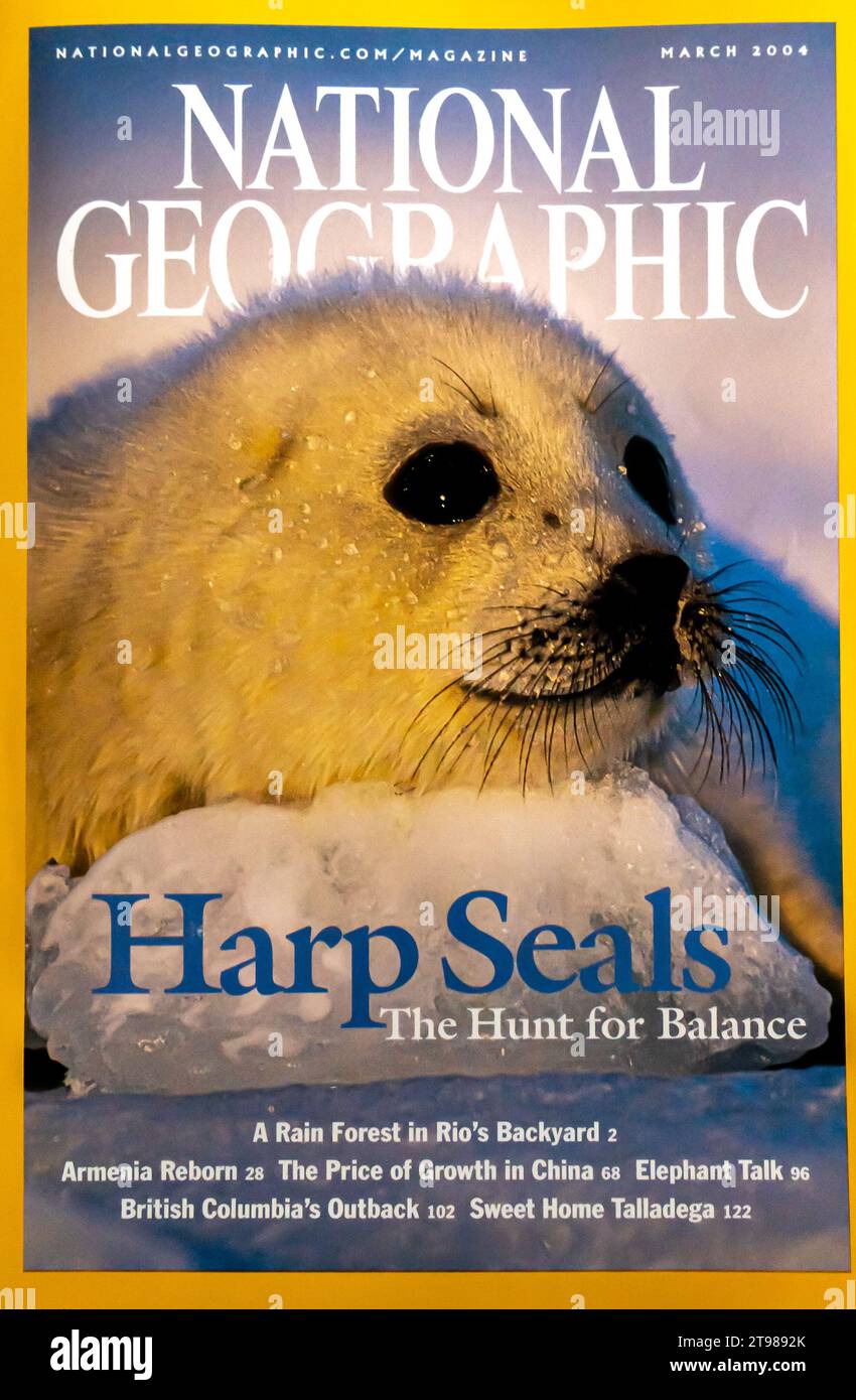 2000s magazine covers hi-res stock photography and images - Alamy
