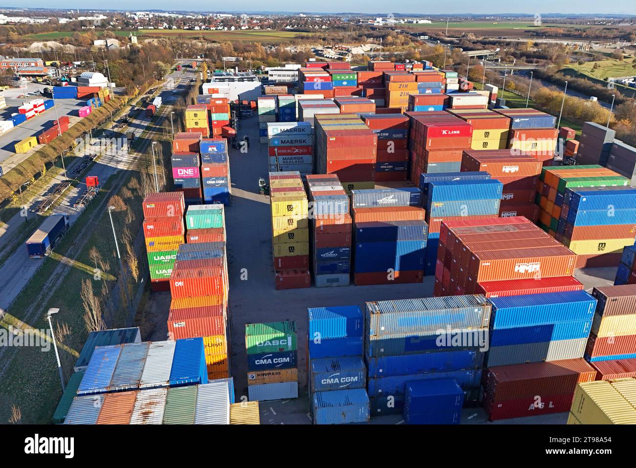 Containerlogistik hi-res stock photography and images - Alamy