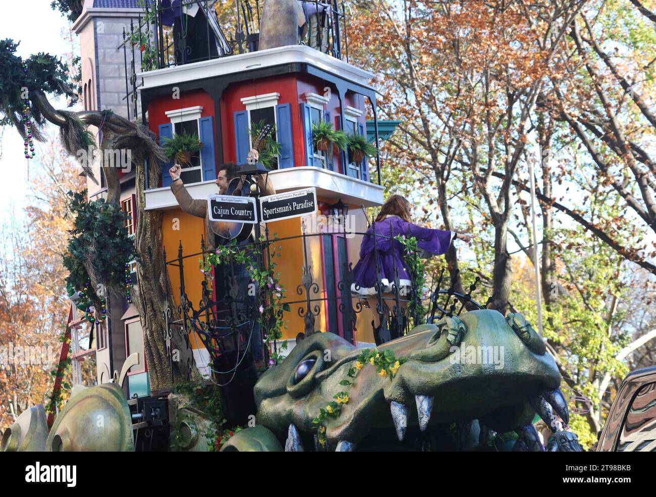 Bandas en desfile hi-res stock photography and images - Alamy