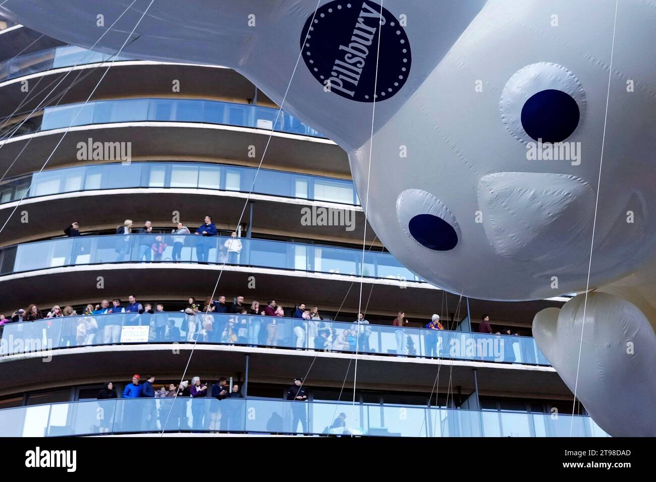The Pillsbury Doughboy balloon floats in the Macy's Thanksgiving Day ...