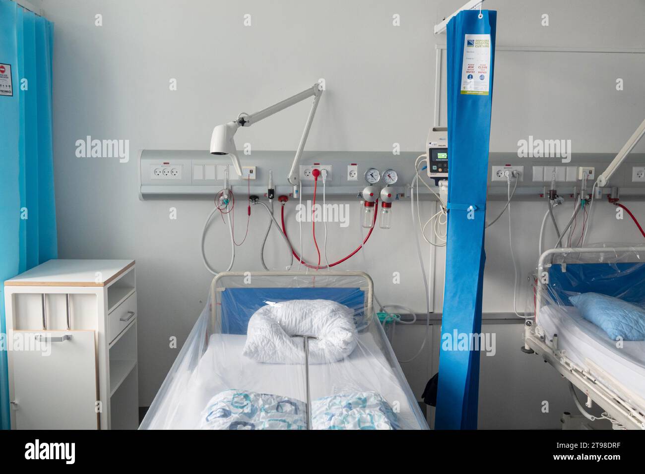 Hospital bed control panel hi-res stock photography and images - Alamy
