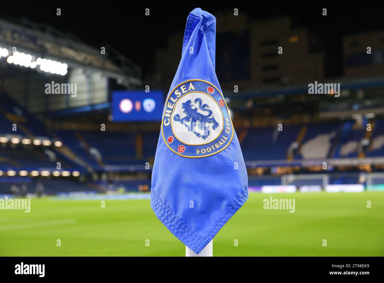 Chelsea fc stamford bridge corner flag hi-res stock photography and ...