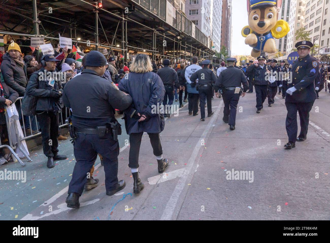 New York, United States. 23rd Nov, 2023. NEW YORK, NEW YORK - NOVEMBER ...