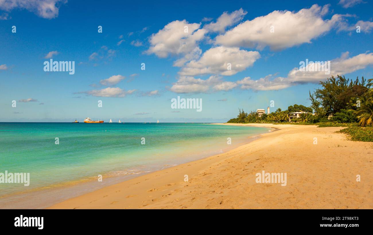 Sandy coastlines of barbados hi-res stock photography and images - Alamy