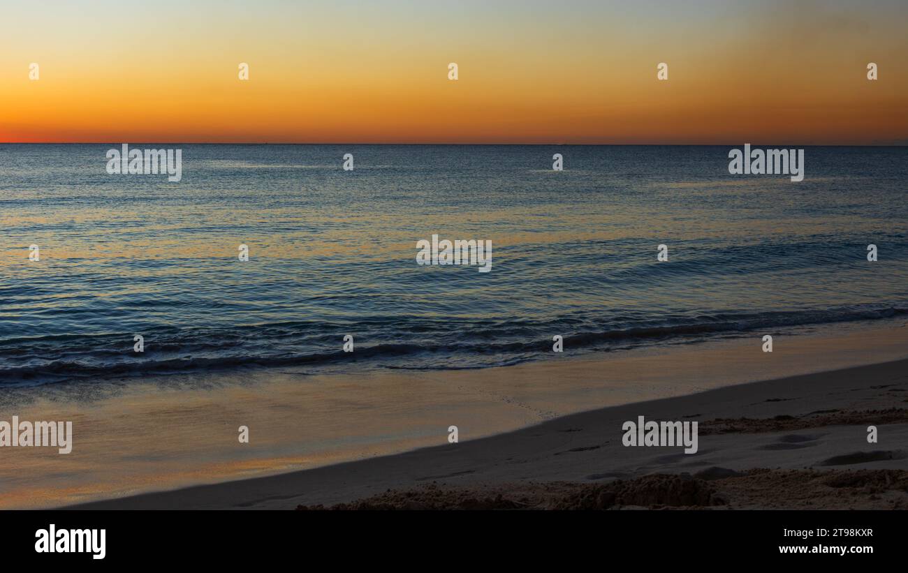 Sandy coastlines of barbados hi-res stock photography and images - Alamy
