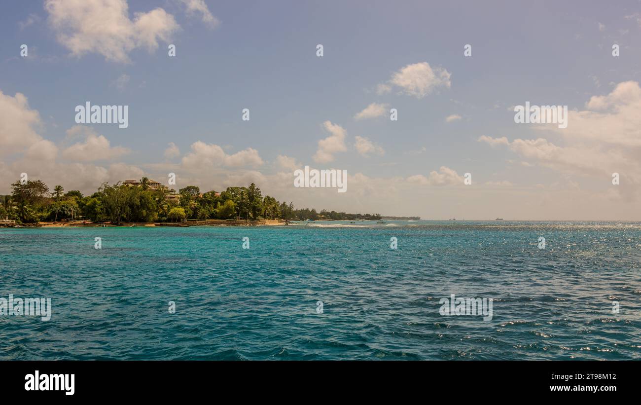 Sandy coastlines of barbados hi-res stock photography and images - Alamy