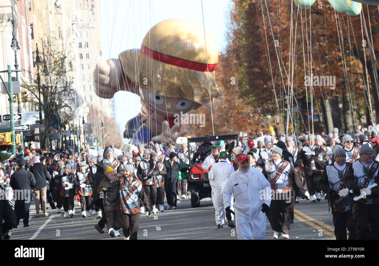 Bandas en desfile hi-res stock photography and images - Alamy