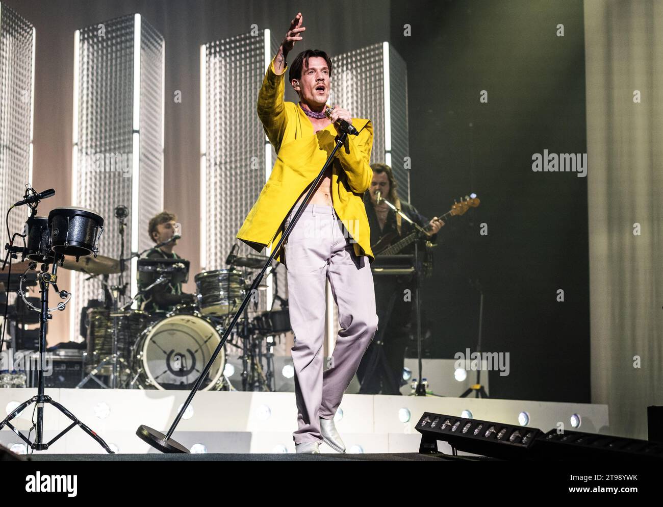 Son mieux performance hi-res stock photography and images - Alamy