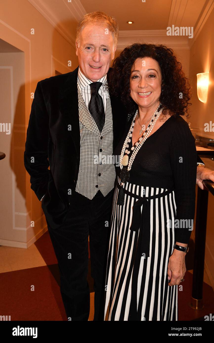 Albert Fortell und Barbara Wussow/Premiere - Weihnachten auf dem Balkon ...