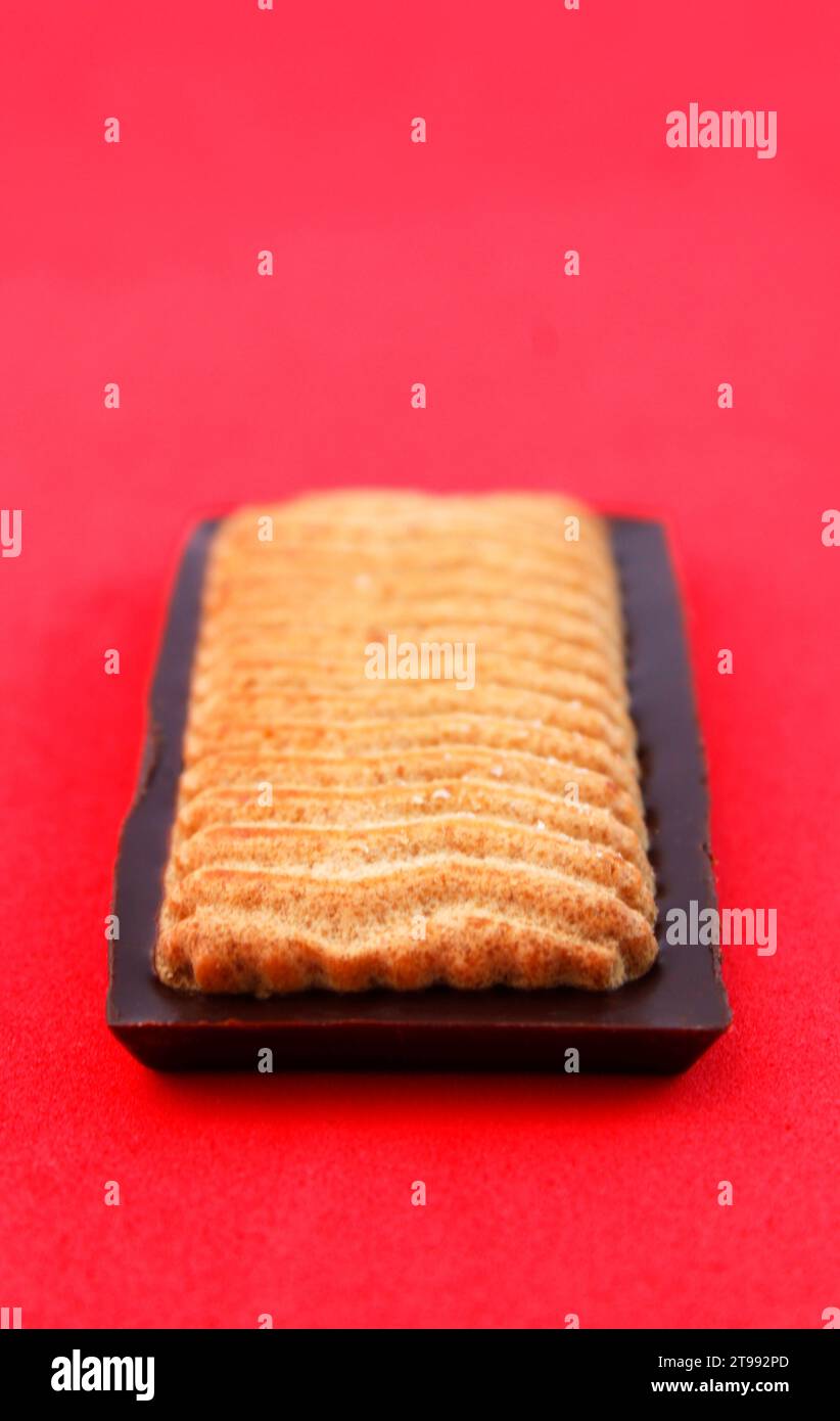 Crispy crunch candy hi-res stock photography and images - Alamy