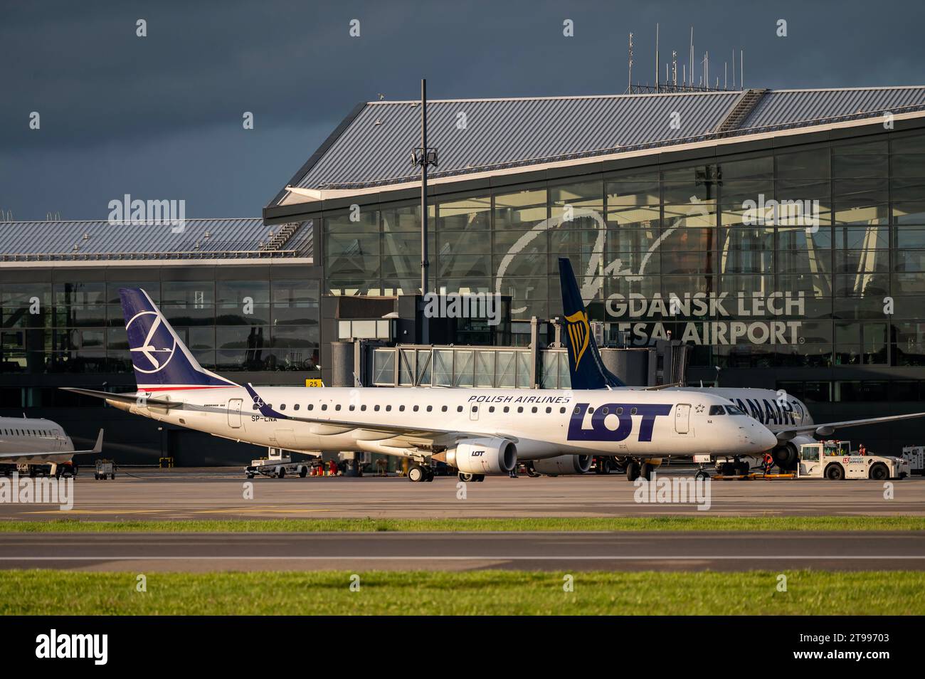 LOT Polish Airlines Stock Photo - Alamy