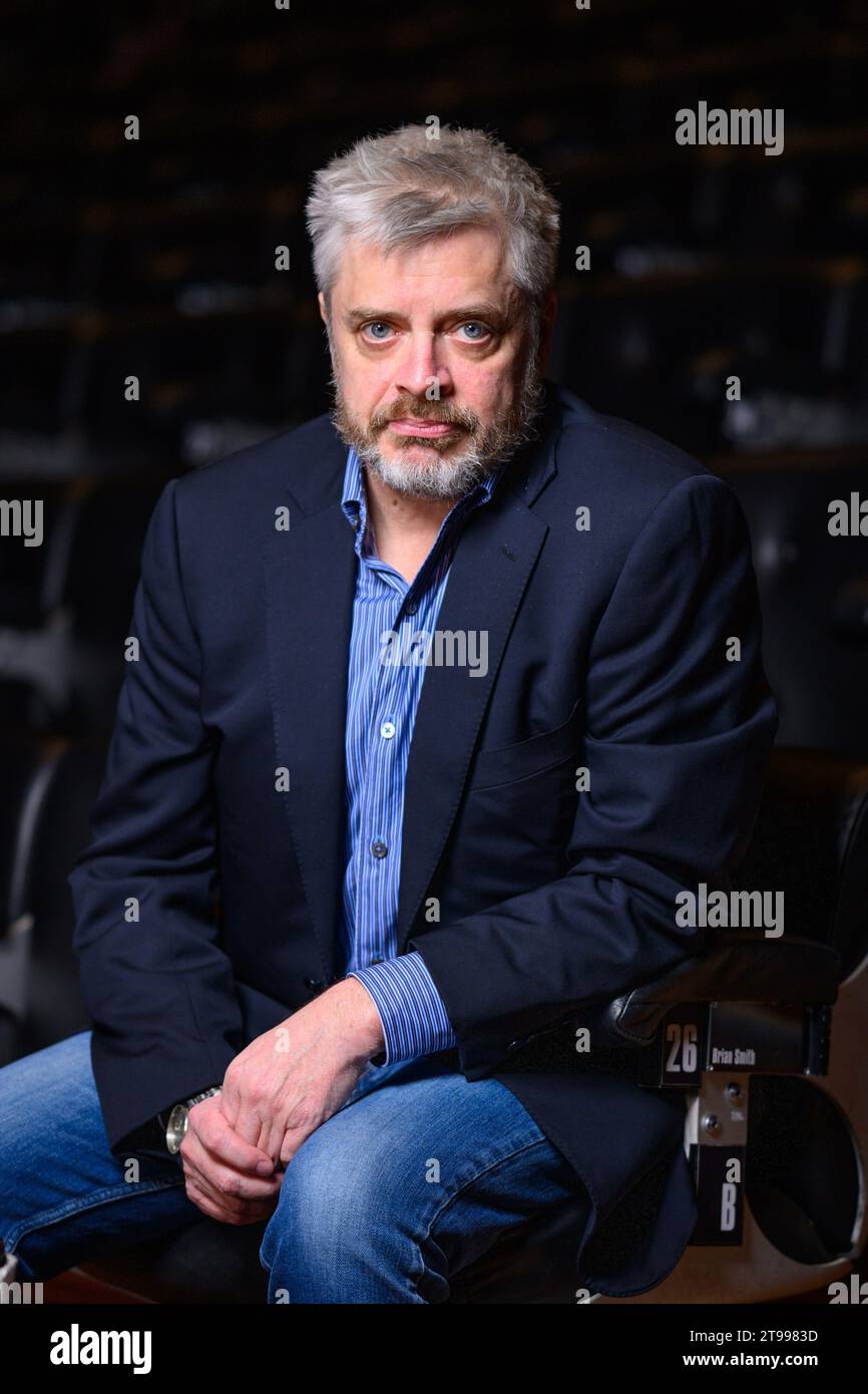 Paul harding portrait hi-res stock photography and images - Alamy