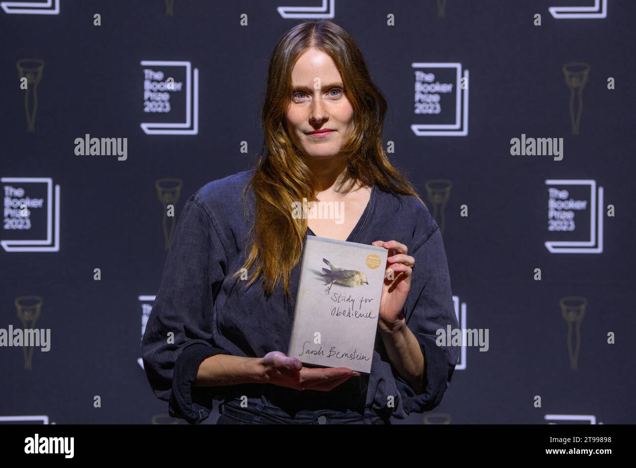 Sarah bernstein writer hi-res stock photography and images - Alamy