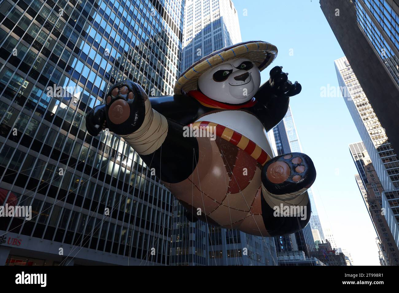 The Kung Fu Panda, Po heads down Sixth Avenue during The 97th Macy's ...