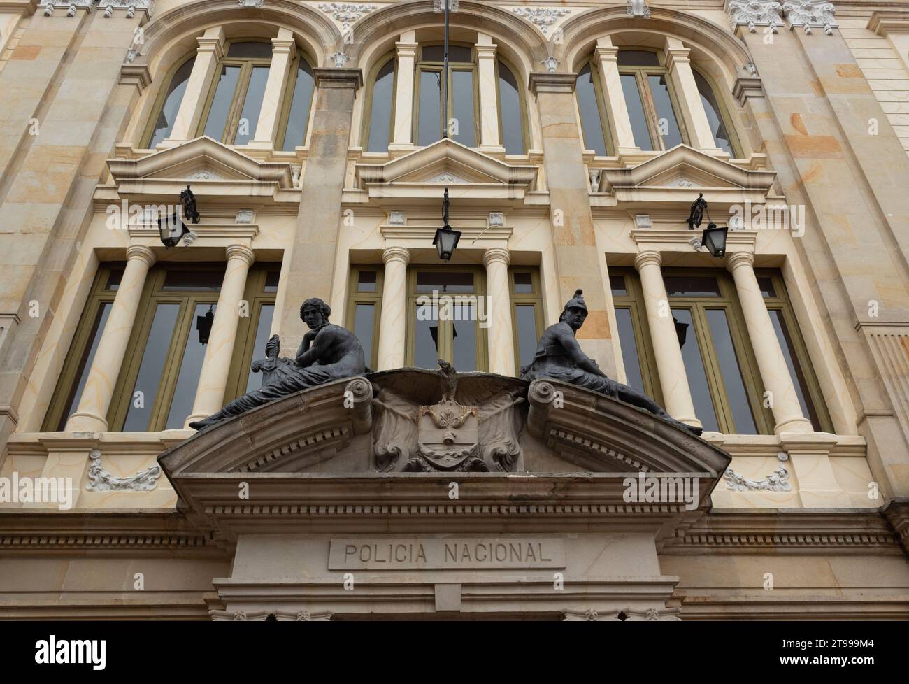 Neoclassical architecture style hi-res stock photography and images - Alamy