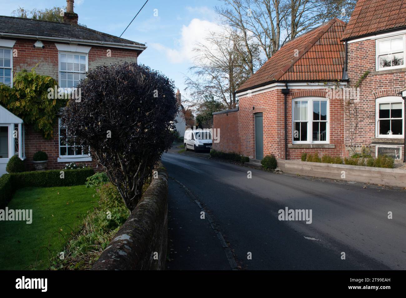 Urchfont hi-res stock photography and images - Alamy