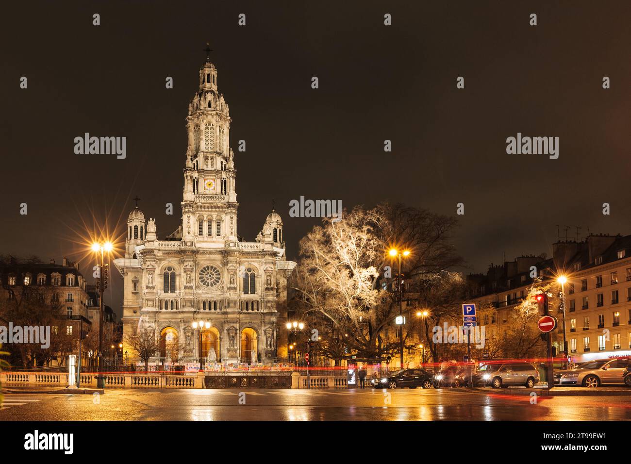 Église de la Sainte-Trinité in Paris, France at night Stock Photo - Alamy