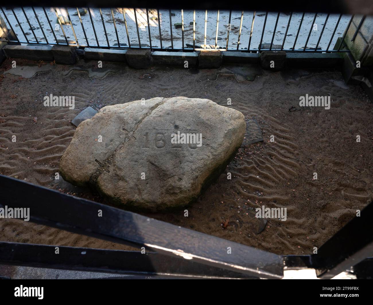 1620 plymouth rock hi-res stock photography and images - Alamy