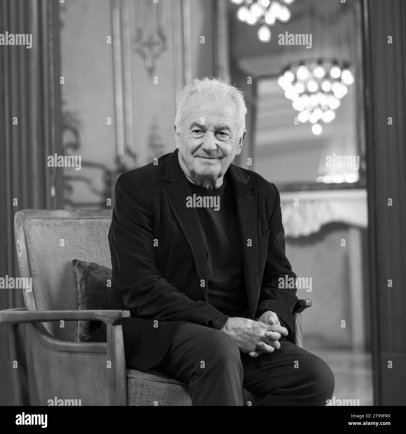 Singer Victor Manuel poses during the portrait session at the Palacio ...