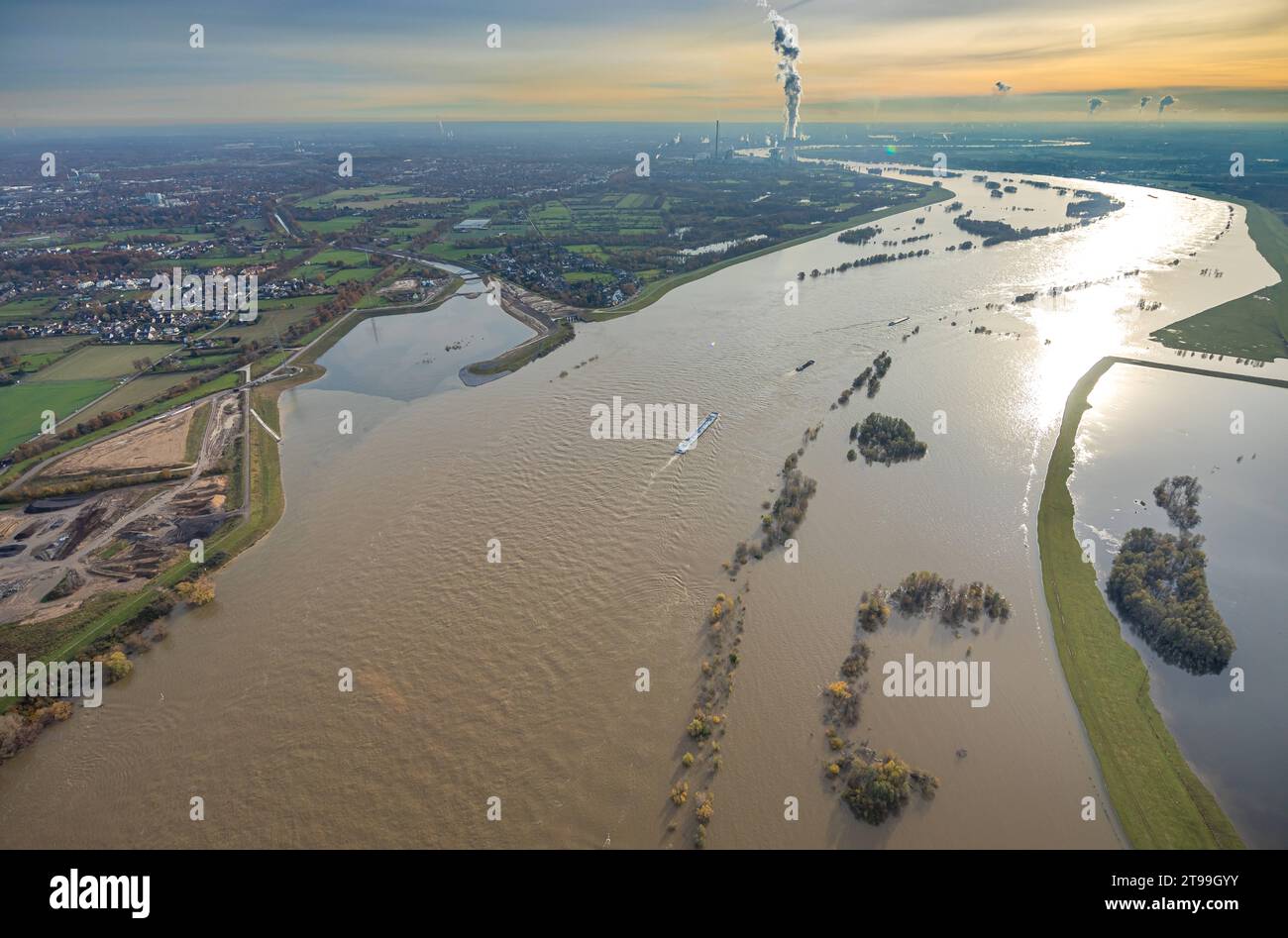 Rhein hochwasser aerial hi-res stock photography and images - Alamy