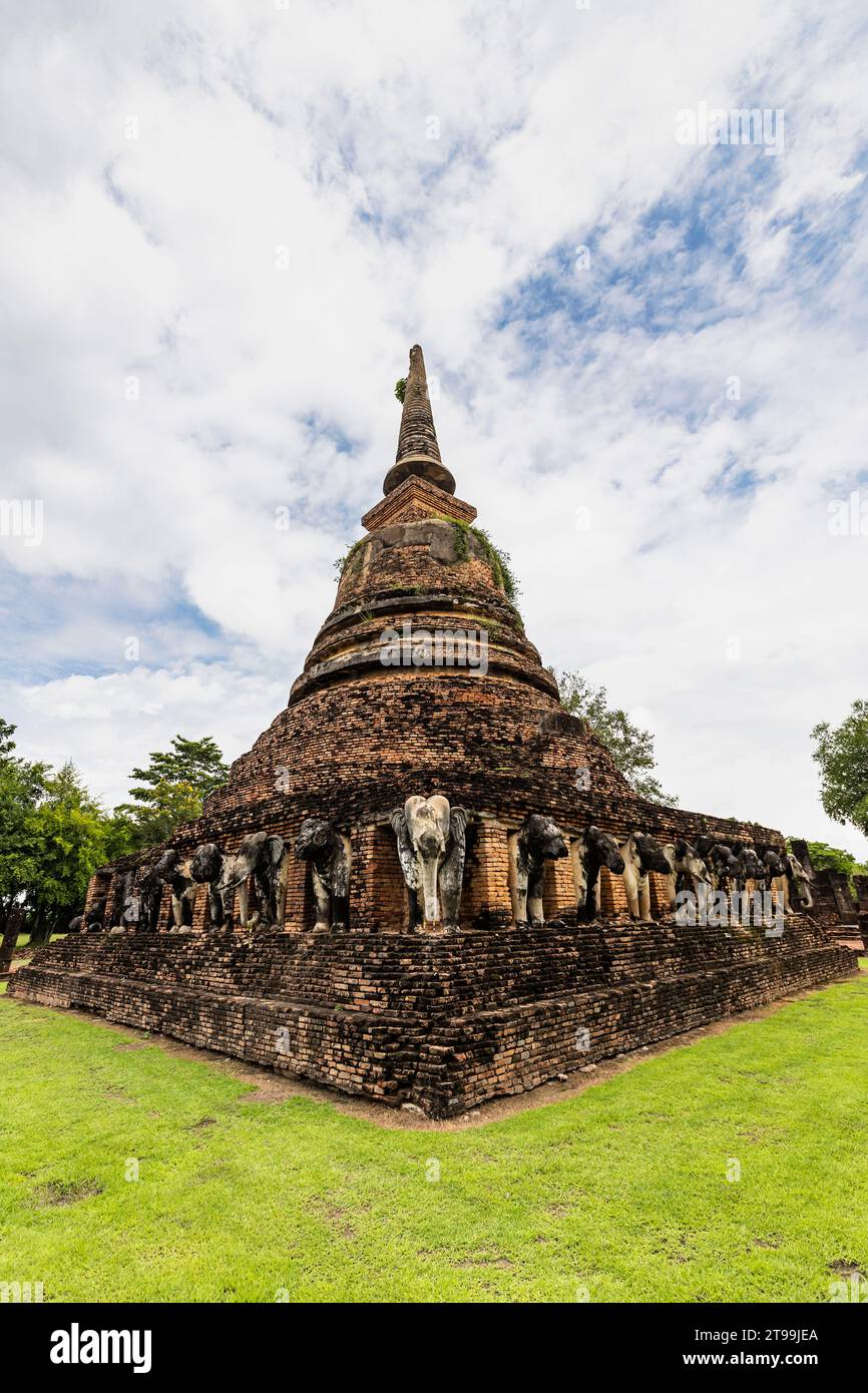 Sukhothai Historical Park, Wat Chang Lom, elephant statues at platform ...