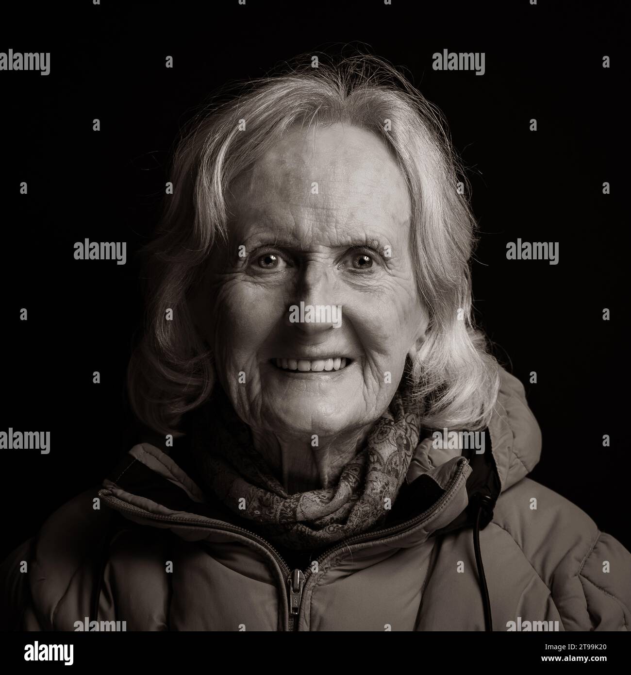 Elderly Irish Woman Stock Photo - Alamy