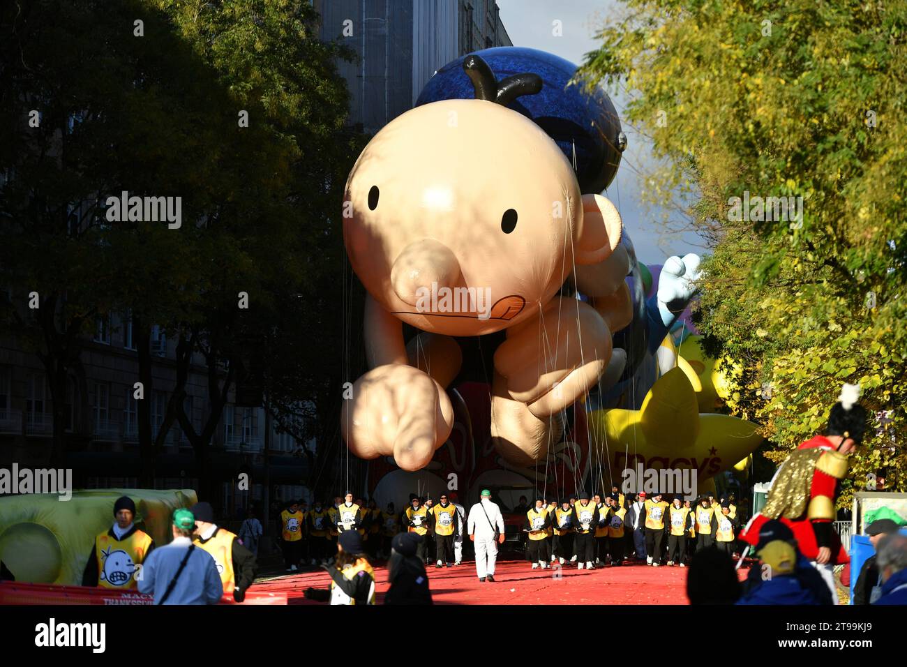 Photo by: NDZ/STAR MAX/IPx 2023 11/23/23 Diary of a Wimpy Kid balloon ...