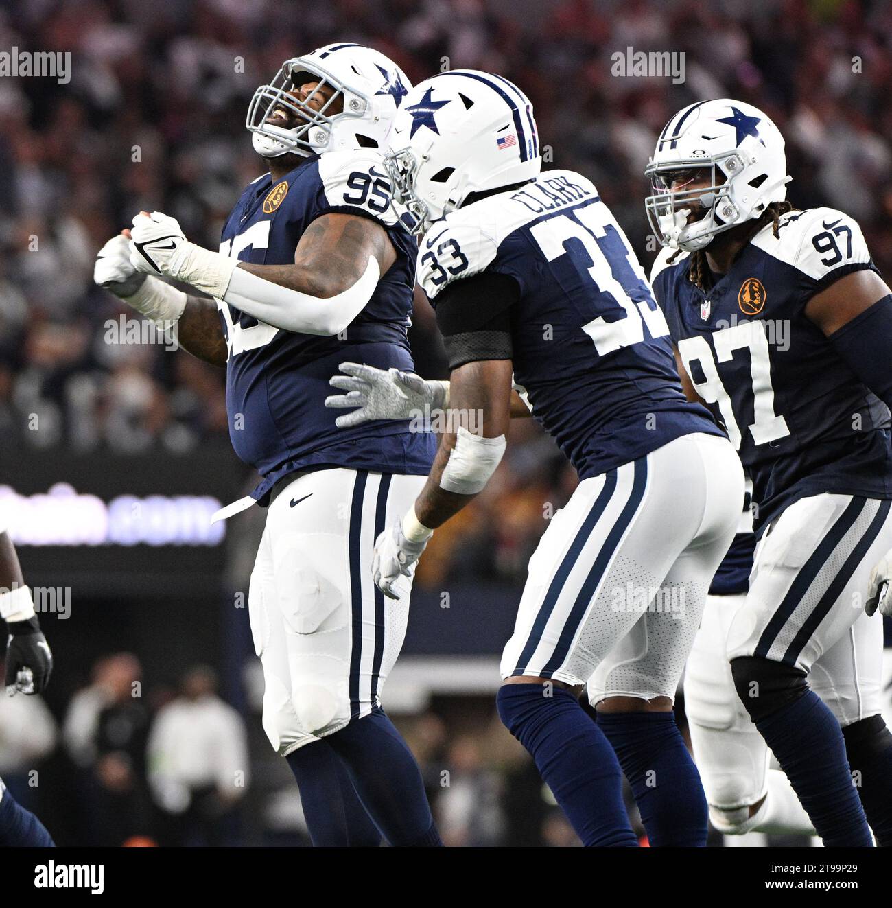 Dallas Cowboys Jonathan Hankins celebrates his sack of Washington ...