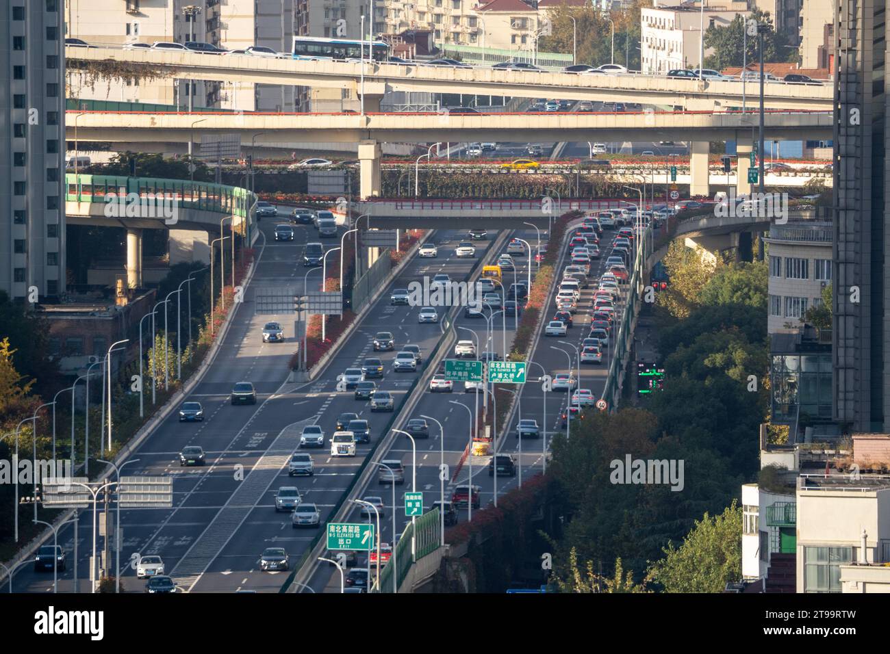 SHANGHAI, CHINA - NOVEMBER 24, 2023 - Traffic jams on the elevated ...