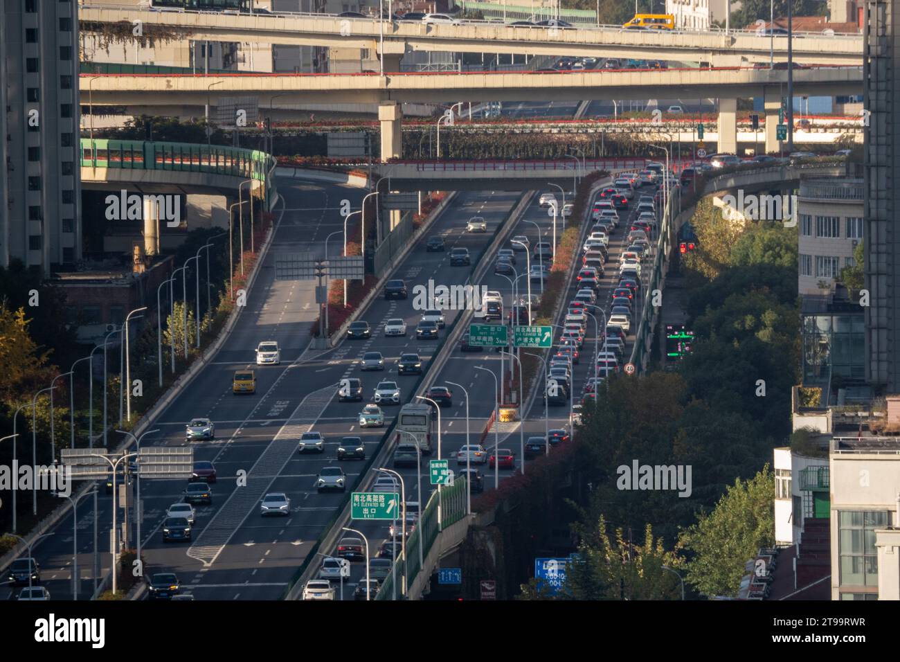 SHANGHAI, CHINA - NOVEMBER 24, 2023 - Traffic jams on the elevated ...