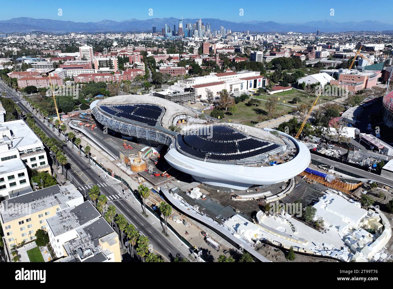 The construction site lucas museum narrative arts hi-res stock photography and images - Alamy