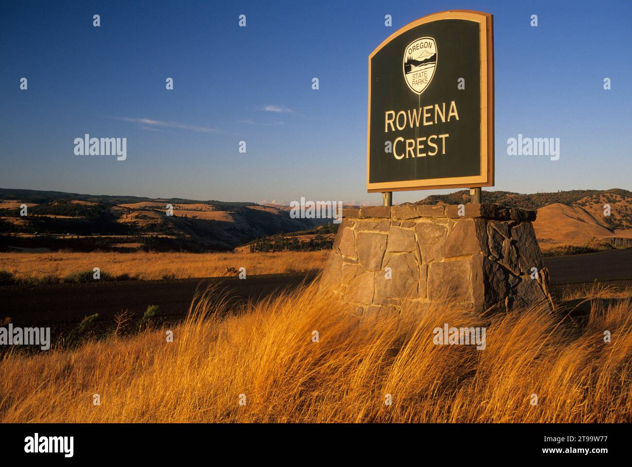 Rowena crest sign hi-res stock photography and images - Alamy