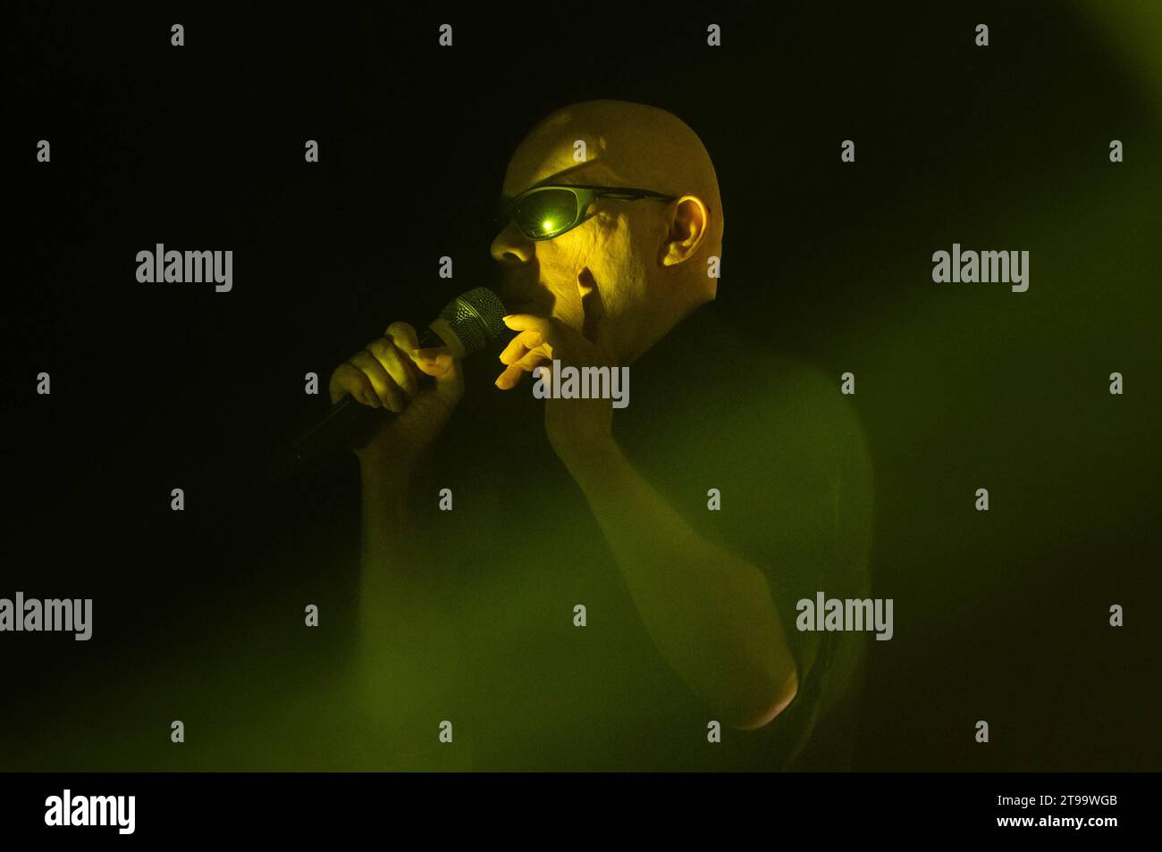 Andrew eldritch hi-res stock photography and images - Alamy